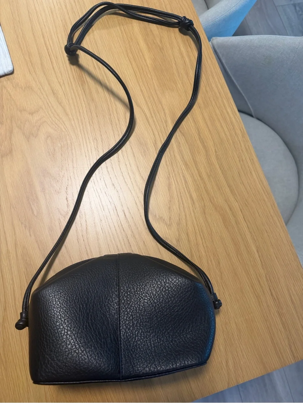 Banana Republic | Bags | Banana Republic Black Pebbled Leather ...